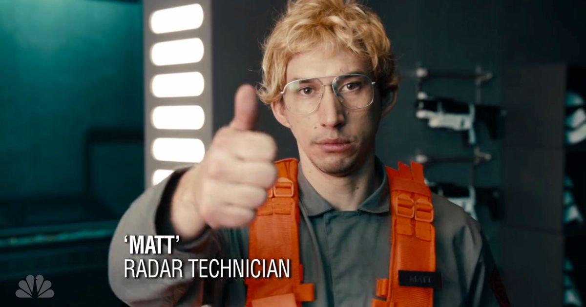 Kylo Ren Plays Undercover Boss on Saturday Night Live, But Can’t Hide ...