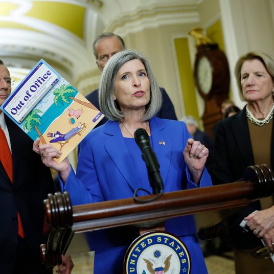 Musk’s Million Dollar Giveaways Resume Despite DoJ Warning