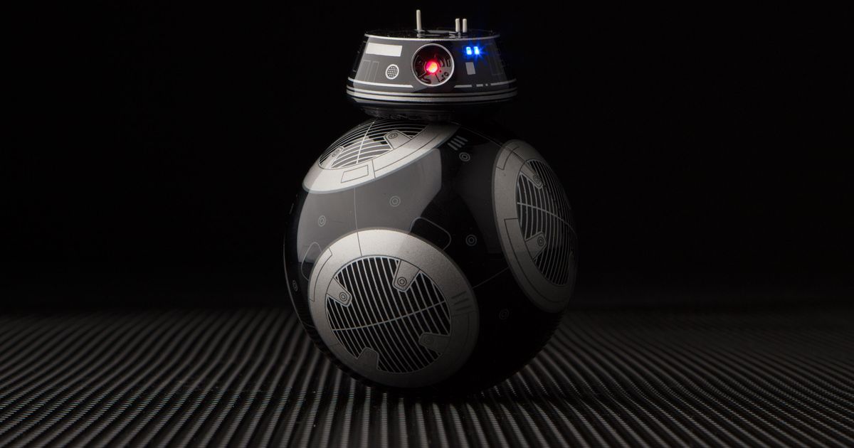 BB-8 Will Face Evil Twin BB-9E in Star Wars: The Last Jedi