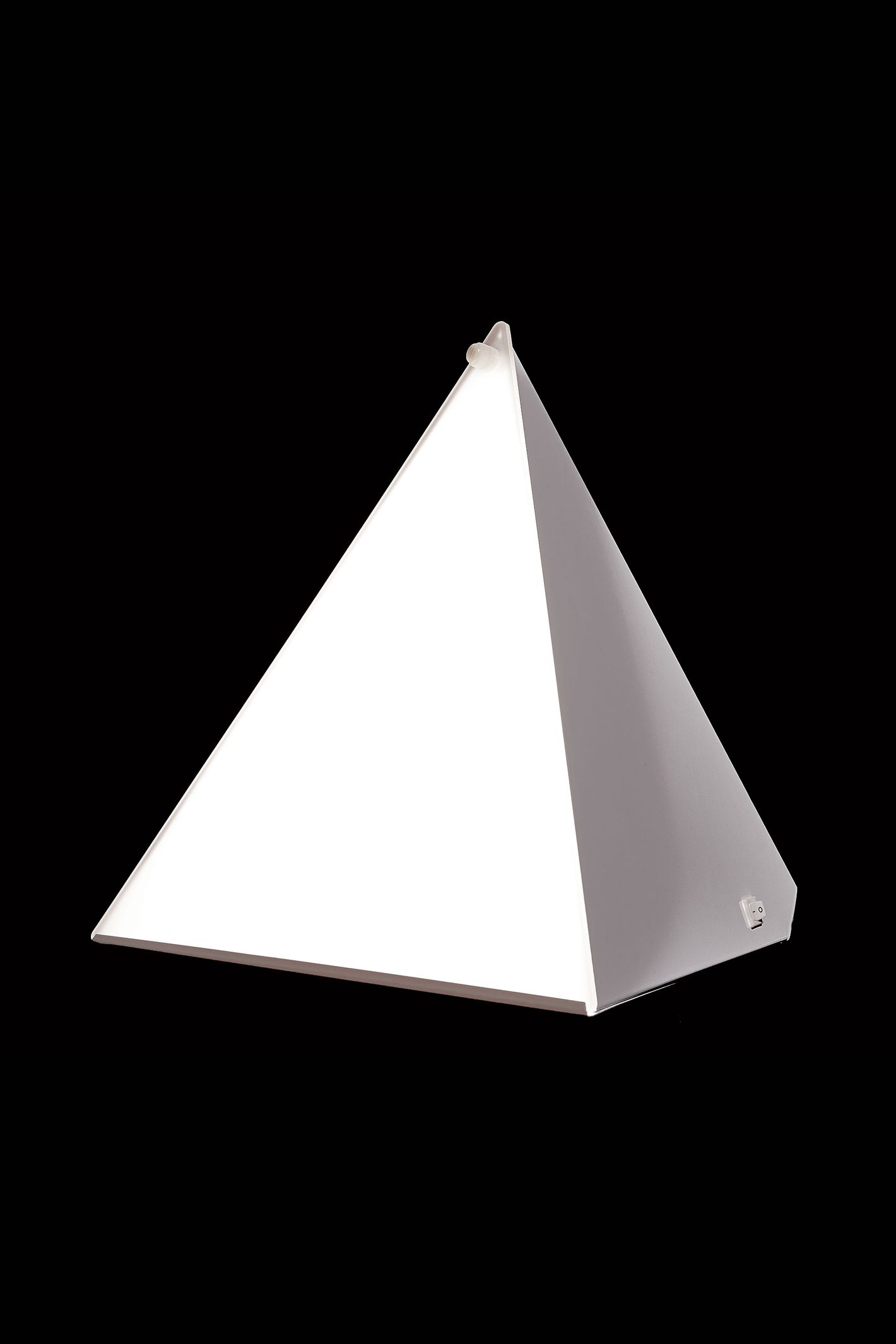 27 Mood Lights to Keep You Happy, Relaxed, or Focused