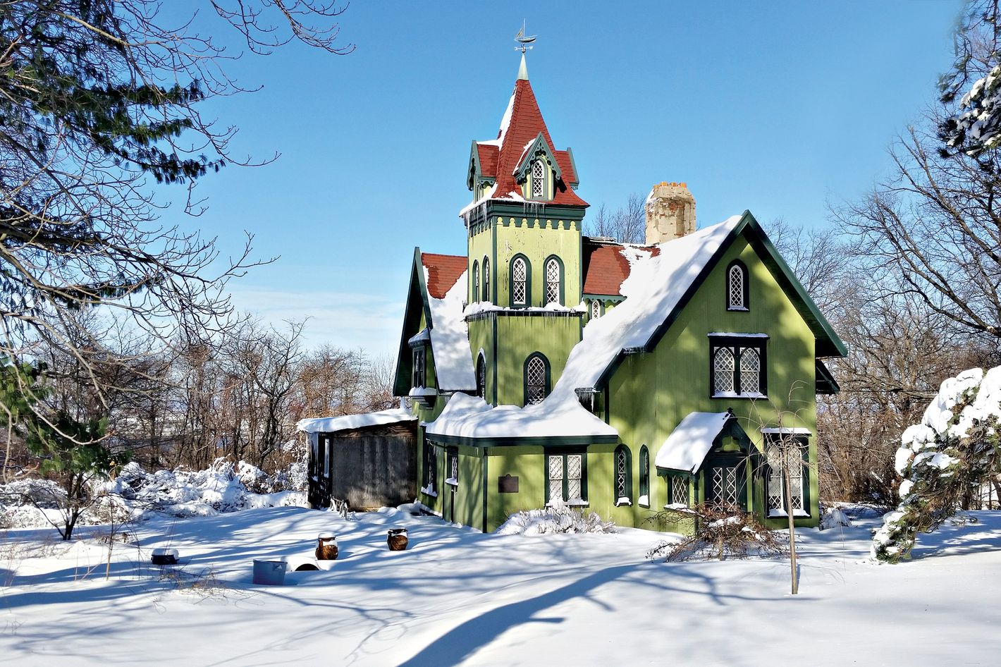 NYC Real Estate: Living in a Turret