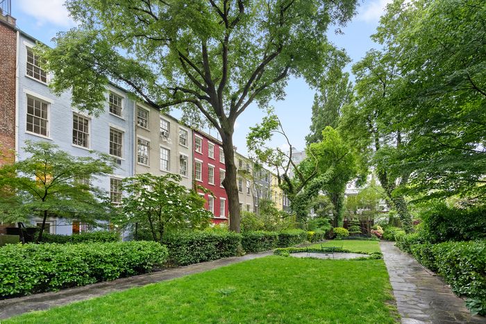 A townhouse on Macdougal Street With a Secret, Shared Garden