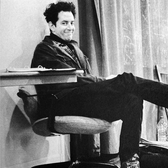 Seitz: Noah Emmerich Is the Best Dramatic Performer of the Year