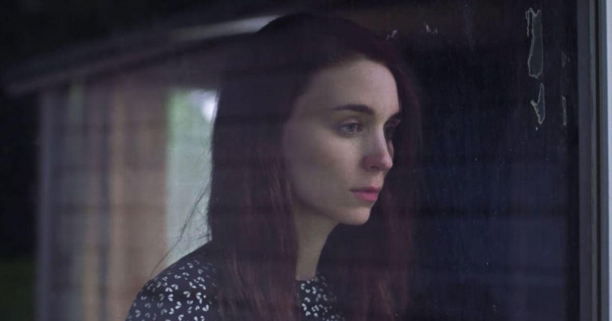 'A Ghost Story' Trailer: Casey Affleck Haunts Rooney Mara