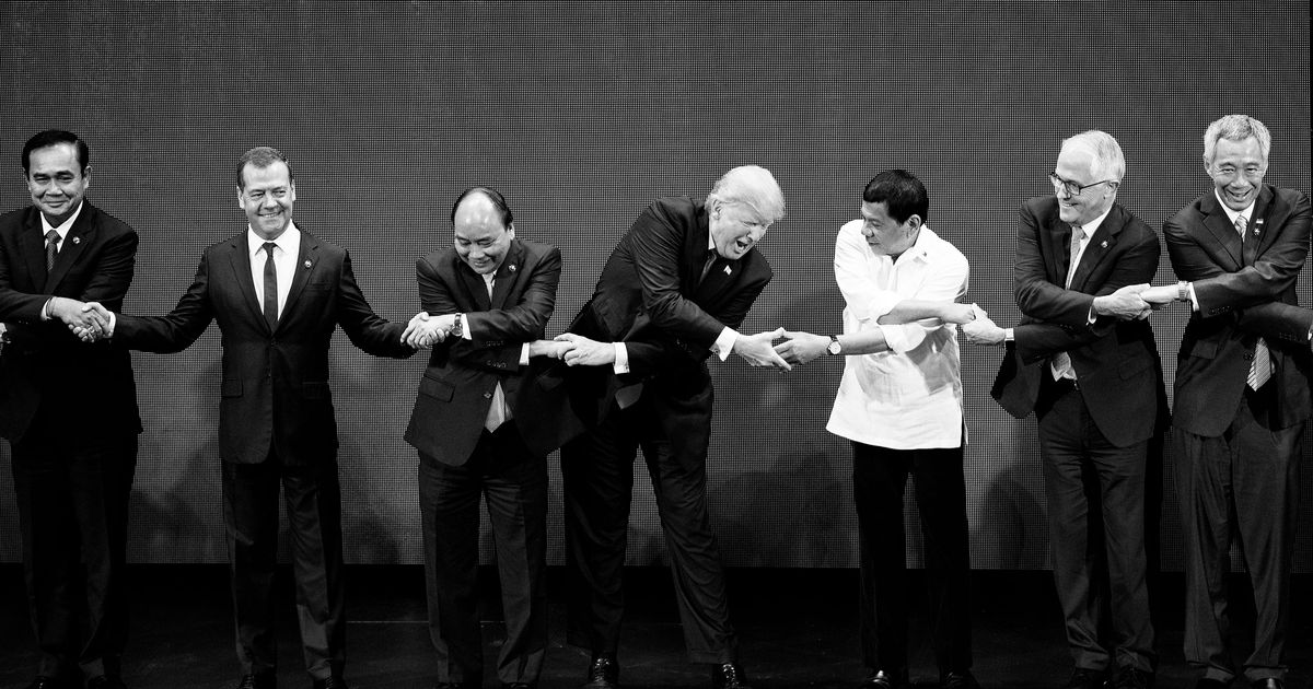 Watch Donald Trump’s Group Handshake in the Philippines