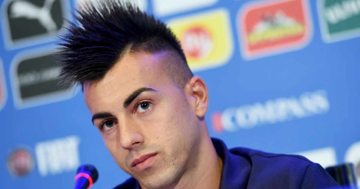 Even Cops in Italy Lovingly Tweeze Their Eyebrows