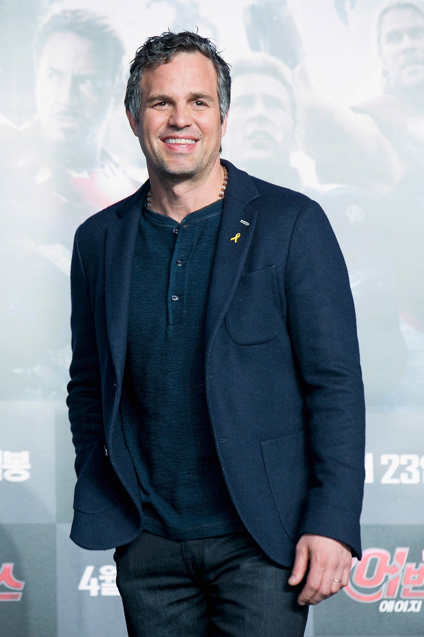 10 Photos of Mark Ruffalo Wearing a Henley