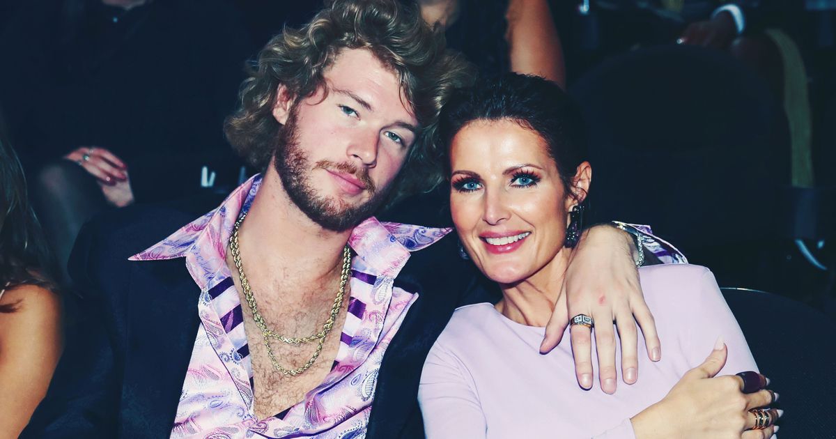 Yung Gravy took Addison Rae’s Mom to the VMAs