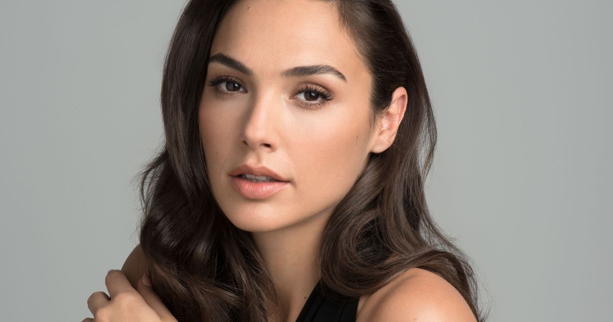 Future Wonder Woman on Perfume and Makeup
