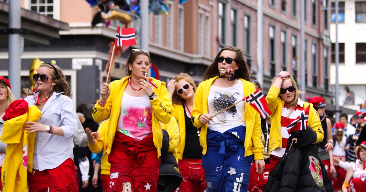 Norwegian Government Asks Teens to Not Have Roundabout Sex