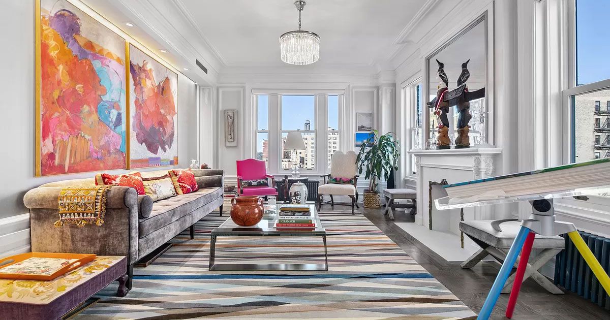 New CNN exec Mark Thompson selling NY Apartment
