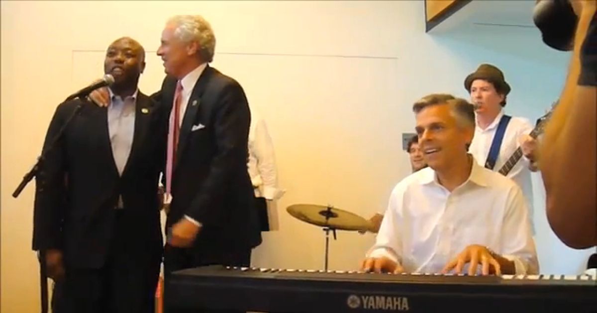 Jon Huntsman Plays Keyboard on Worst-Ever Rendition of ‘Hit the Road Jack’