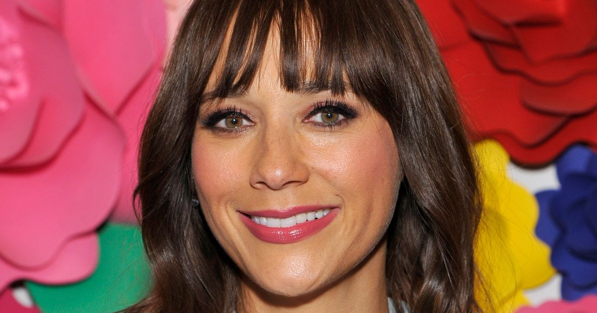 Rashida Jones Almay Beauty Routine Products Interview