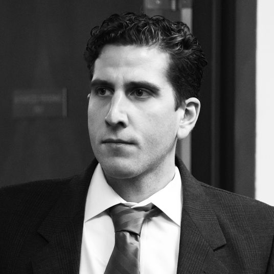 Who Is Billie Eilish Dating?