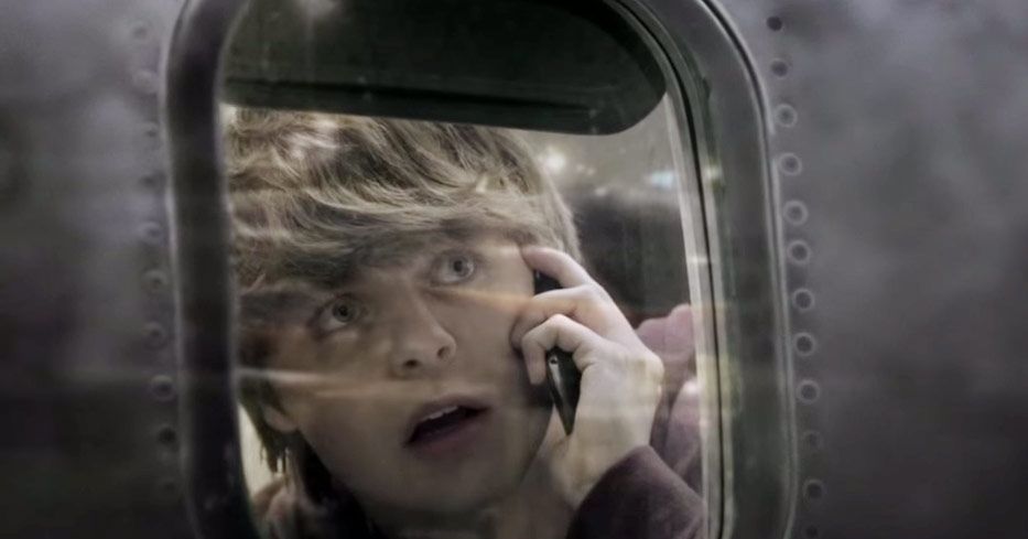 Part 1 of Fear the Walking Dead: Flight 462 Is Totally Setting Up a ...