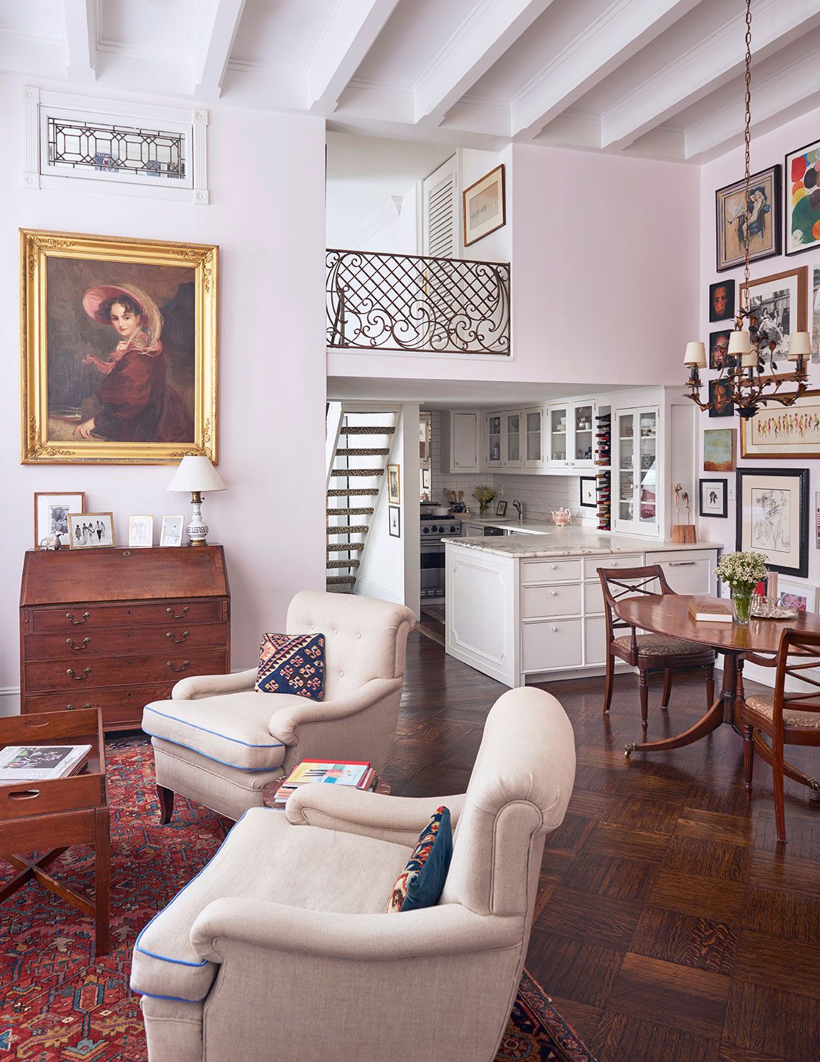 Inside Suzanne Donaldson's Ballet-Pink Apartment