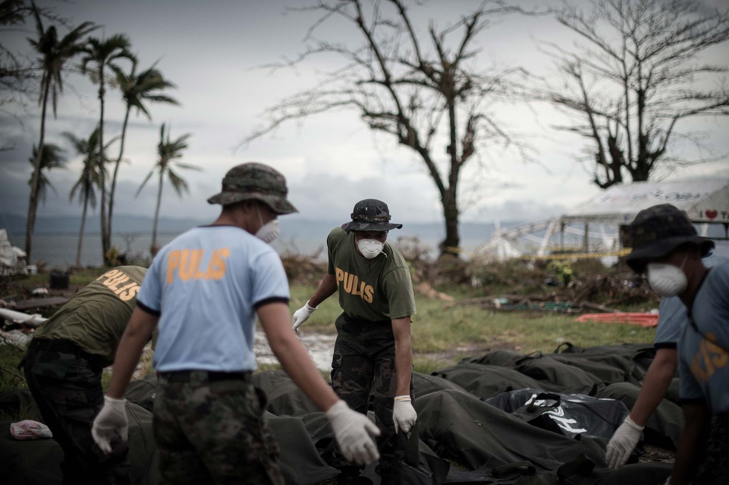 The Terrible Aftermath of the Philippines’ Typhoon Haiyan in Photos