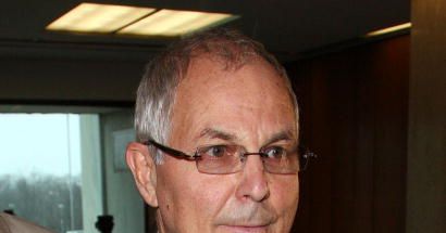 Madoff’s Brother to Plead Guilty for Role in Ponzi Scheme