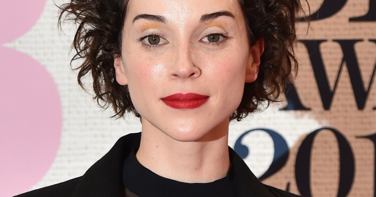 An Unreleased St. Vincent Song Played During Last Night’s Girls, and It ...