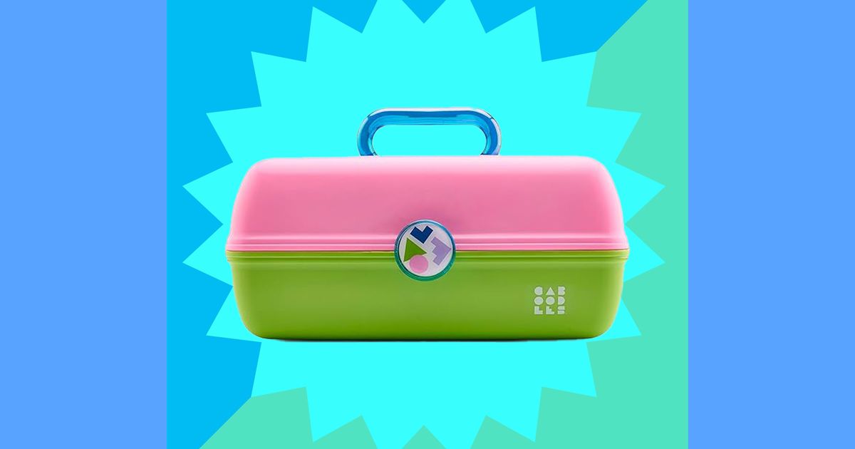 A Classic Caboodle Case For Nearly Half Off | The Strategist