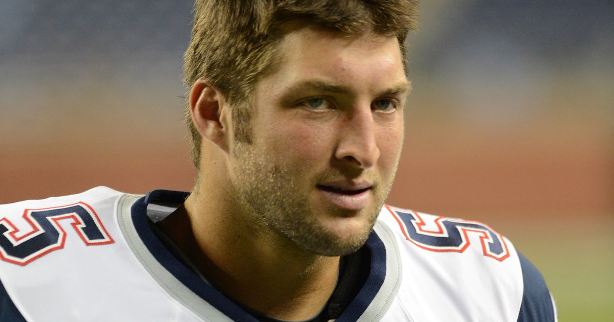 Tim Tebow Backs Out of Trump Convention