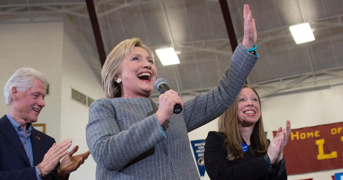 Hillary Is Confident As She Prepares to Battle Bernie in Iowa