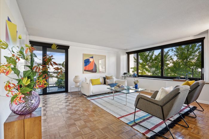 A Family of Roosevelt Island “Pioneers” Sells After 47 Years