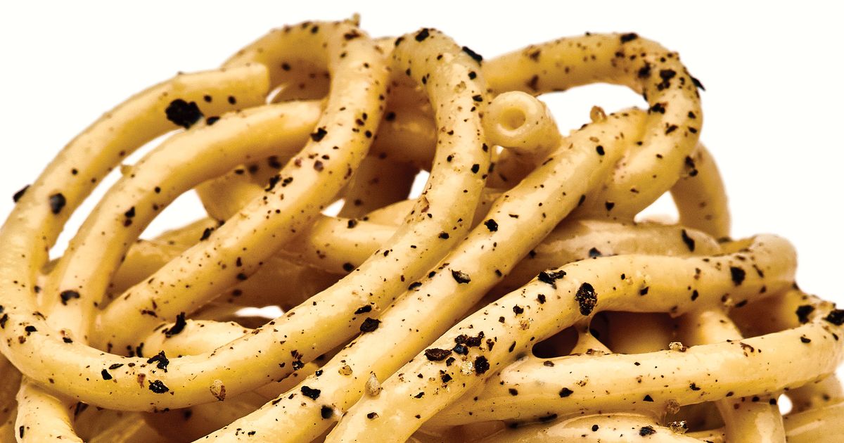 How the Humble Cacio e Pepe Transcended Its Roots