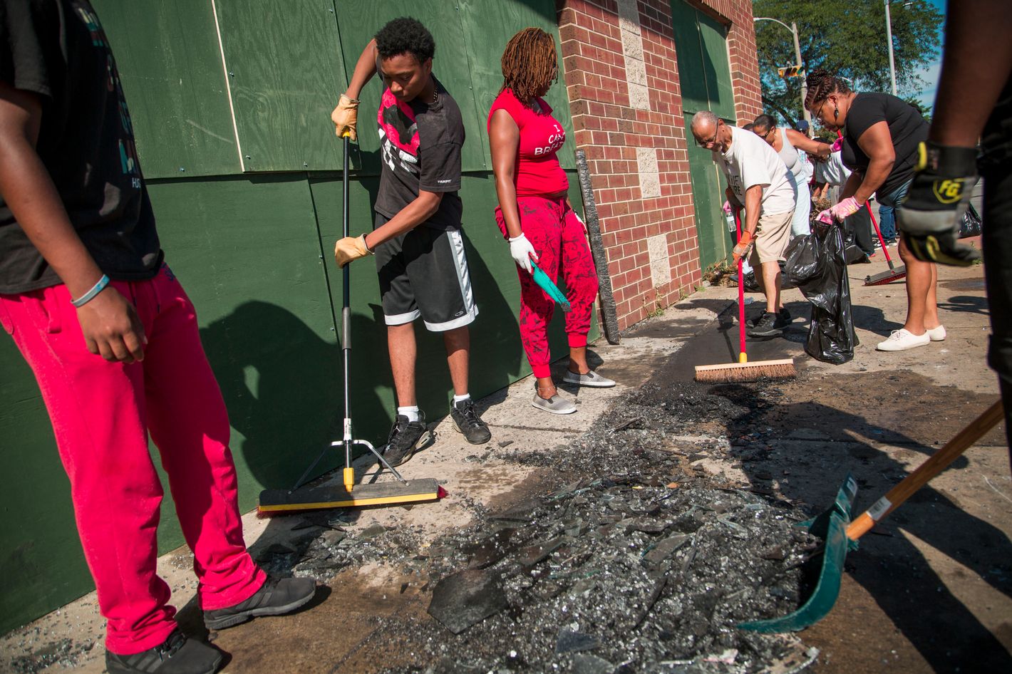 Milwaukee on Edge After Violence Over Police Shooting