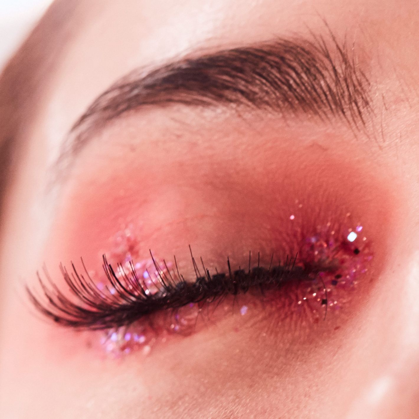 Moschino's Resort 2018 Beauty and Makeup Look