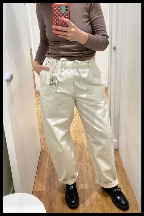 These Brown Uniqlo Pants Work for a Lot of Us | The Strategist