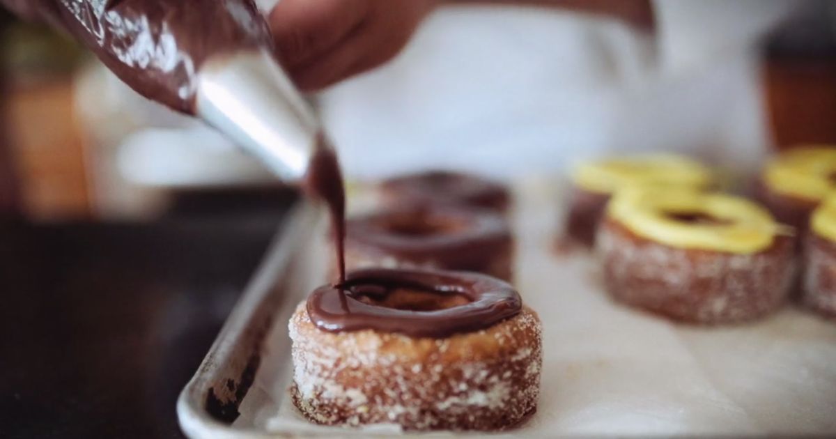 Watch a 14-Year-Old Chef Make the Official Cronut Recipe
