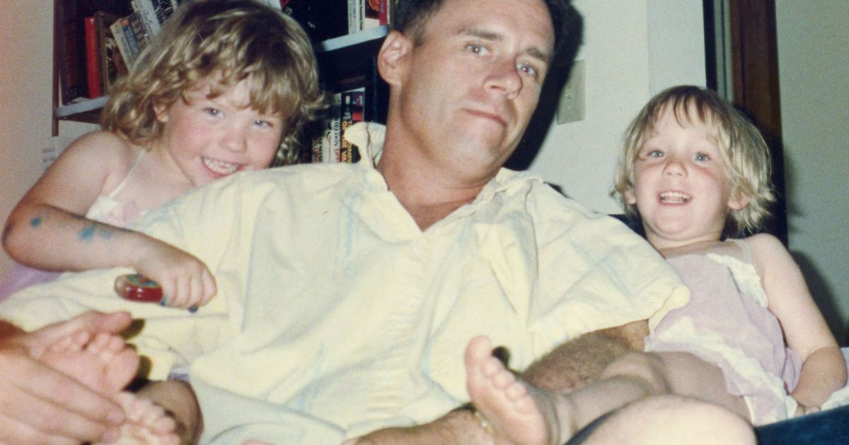 Excerpt: ‘All That You Leave Behind’ by Erin Lee Carr