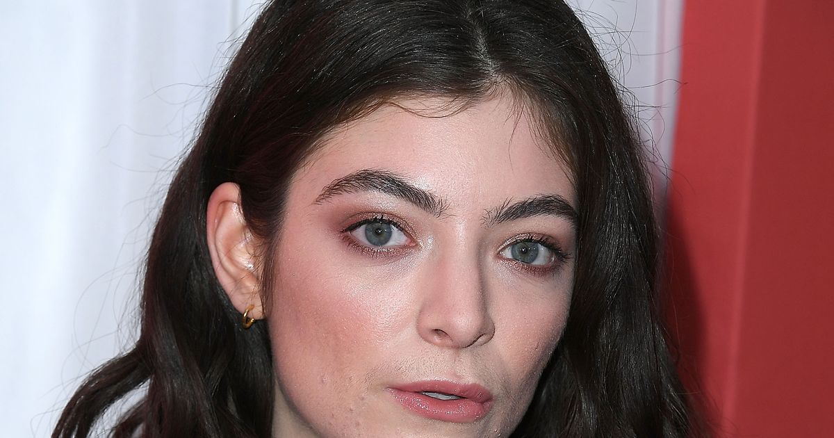 Lorde’s New Album Delayed After Loss of Her Dog