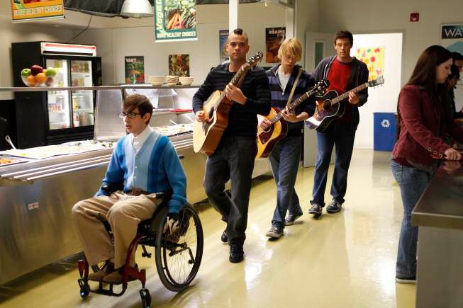 Glee Recap: Mac Attack - TV - Vulture