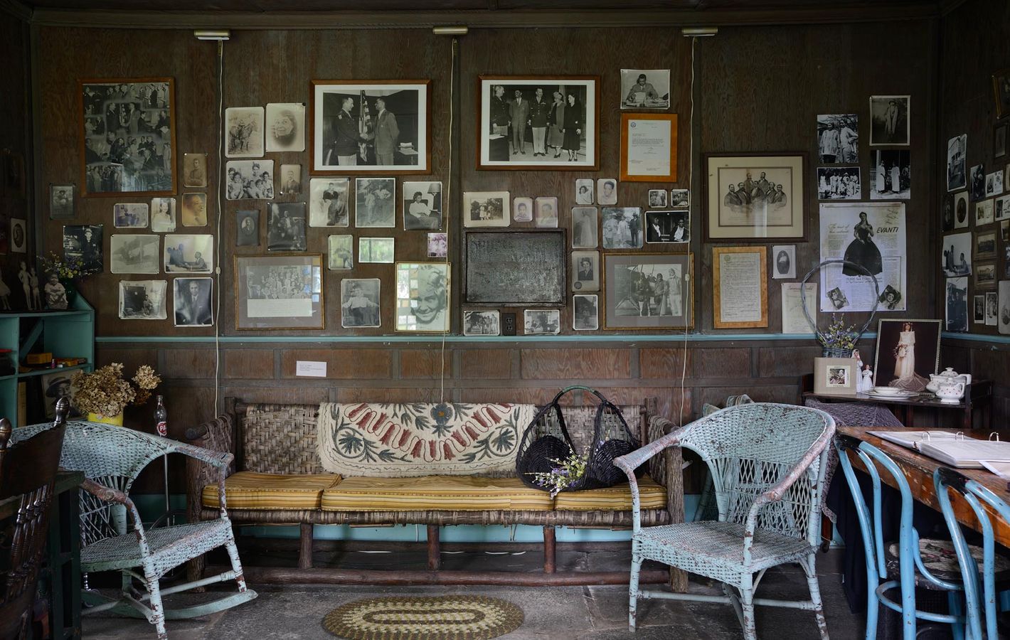 Harlem Renaissance Decorating Ideas | Shelly Lighting