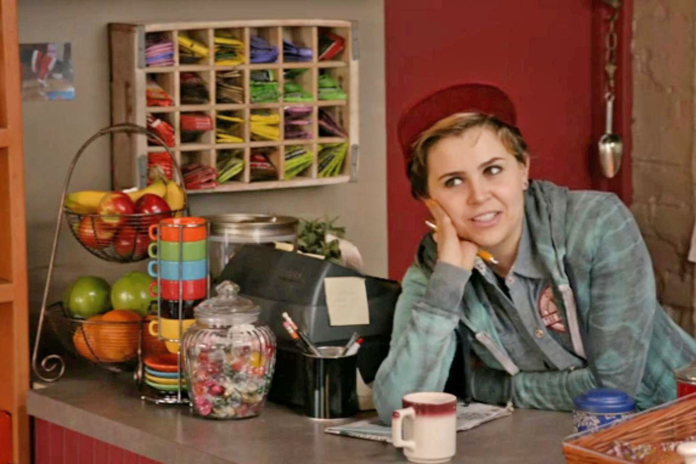 9 Questionable Fashion Choices From Parenthood’s Amber