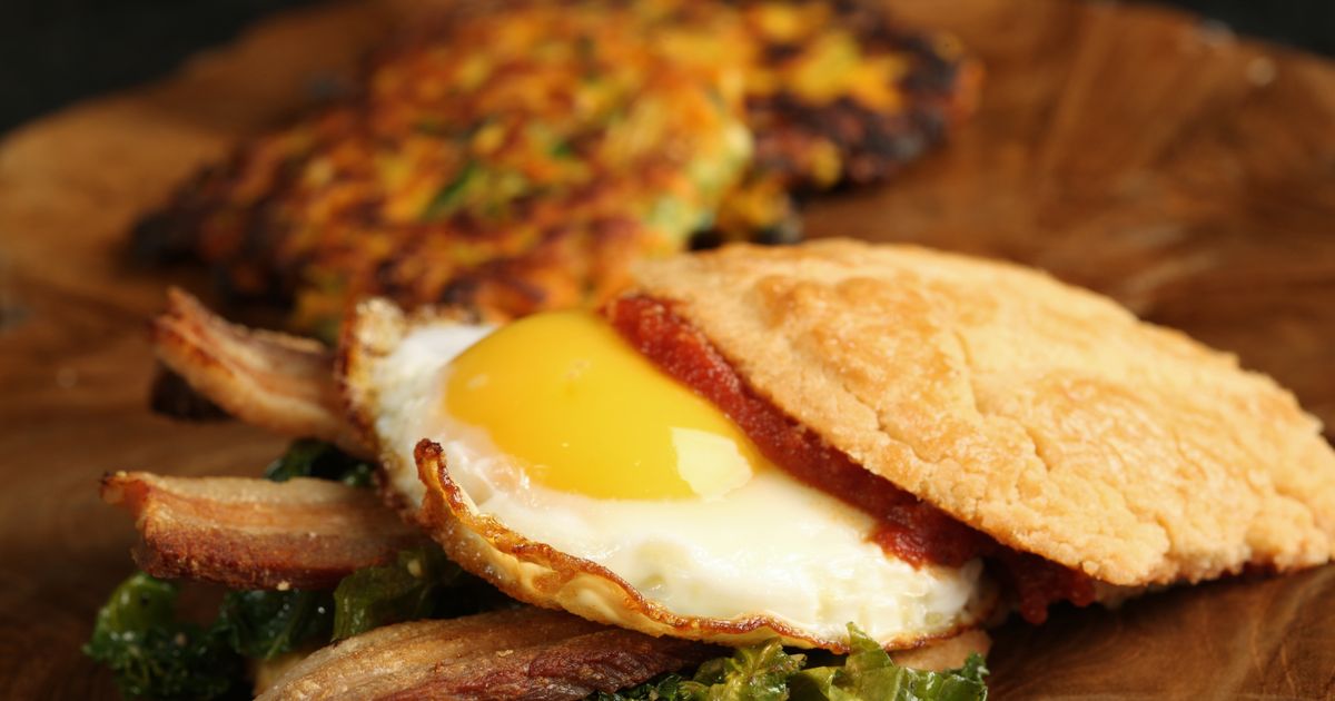 What to Eat at Hu Kitchen, Sure to Be a Hit With the Caveman-Diet Crowd