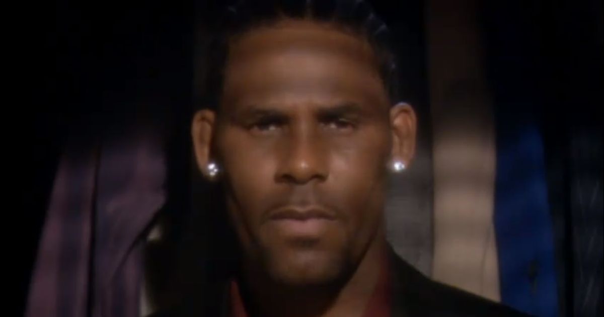 R. Kelly Has Written 32 More Chapters of Trapped in the Closet