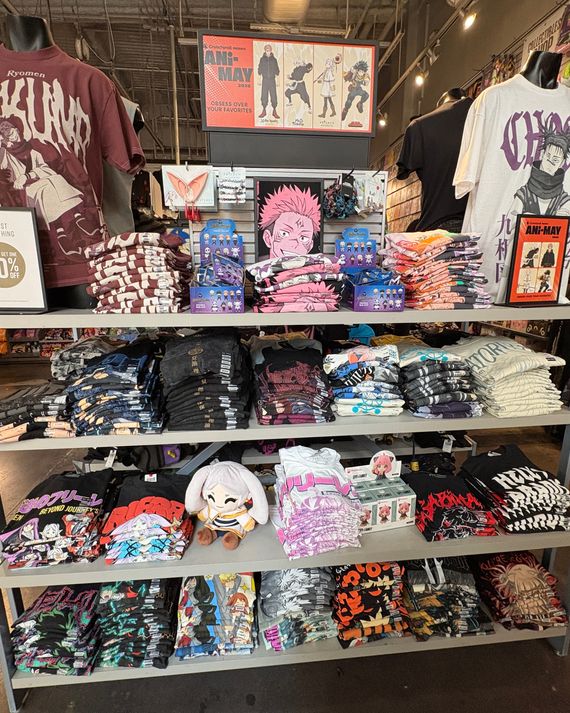 We Checked In on Hot Topic. It Has Gone Mainstream. | The Strategist