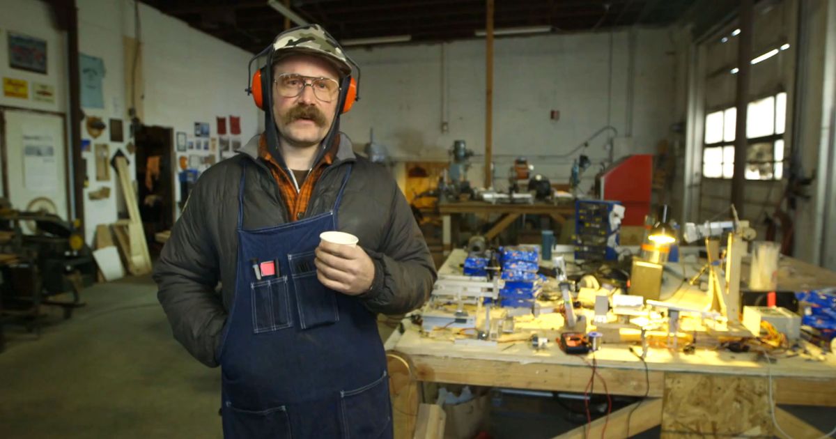 Watch This Homemade Robot Go to Town on an Oreo Cookie