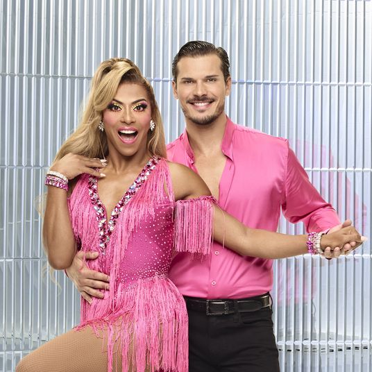 The Best Bet - Staub's One-Quart Teapot -- New York Magazine - Nymag