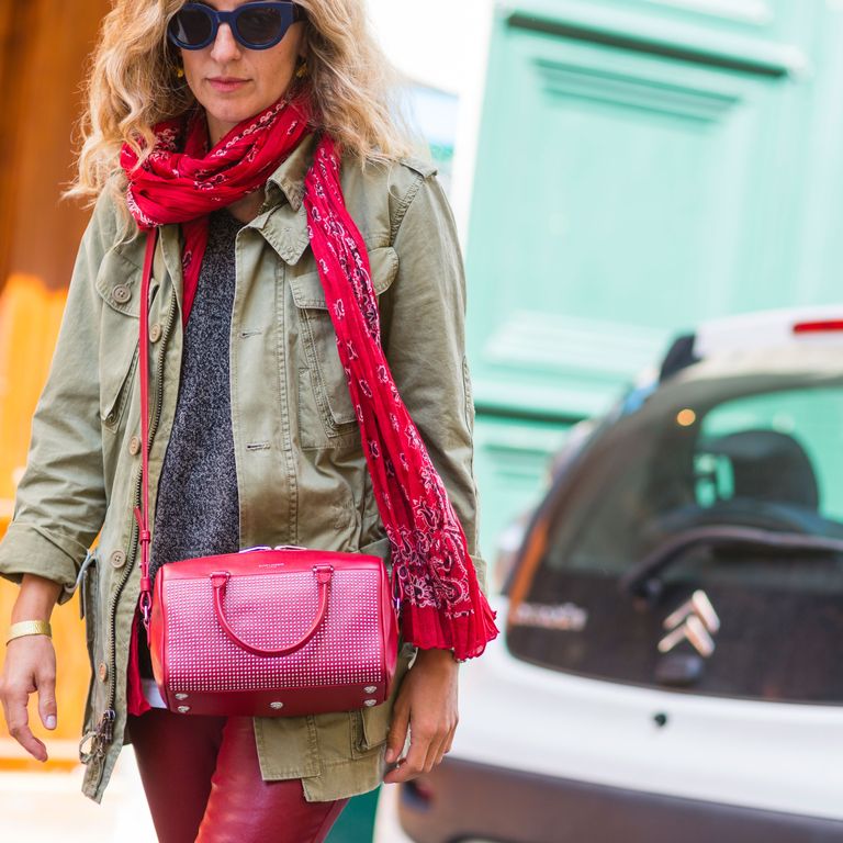 Scarf To Wear In Paris at Robert Sheffield blog