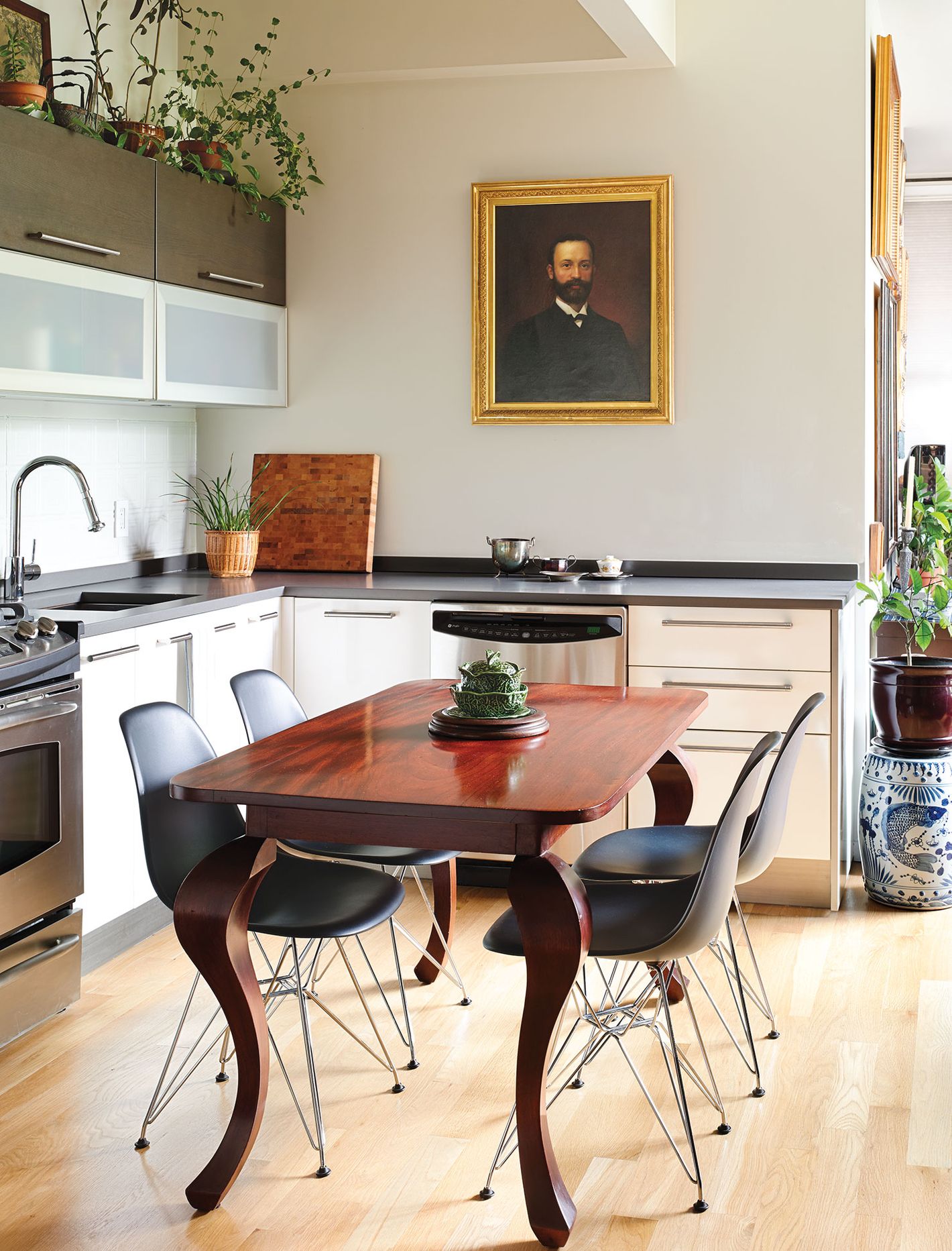 How to Give a Modern Apartment Some Old-World Charm