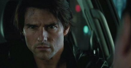 Full Mission: Impossible — Ghost Protocol Trailer: Cruise vs. Renner vs ...