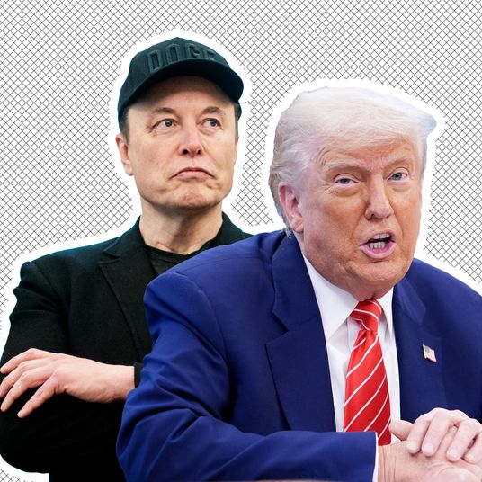 Tesla Cybertruck Joins Trump’s Motorcade