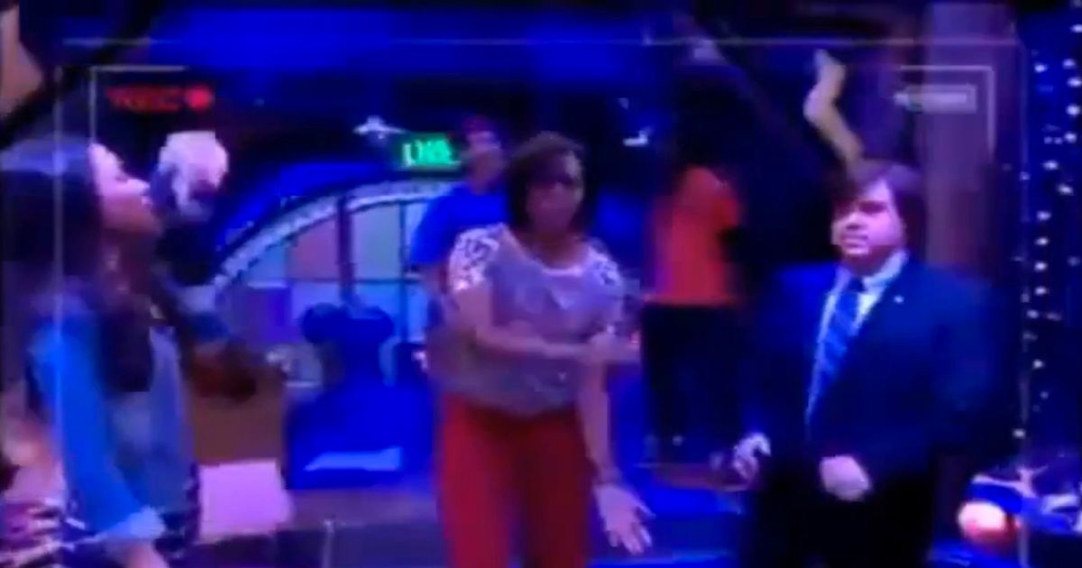 Watch Michelle Obama Dance on iCarly
