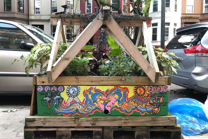 New York City’s Tree Pit Gardens