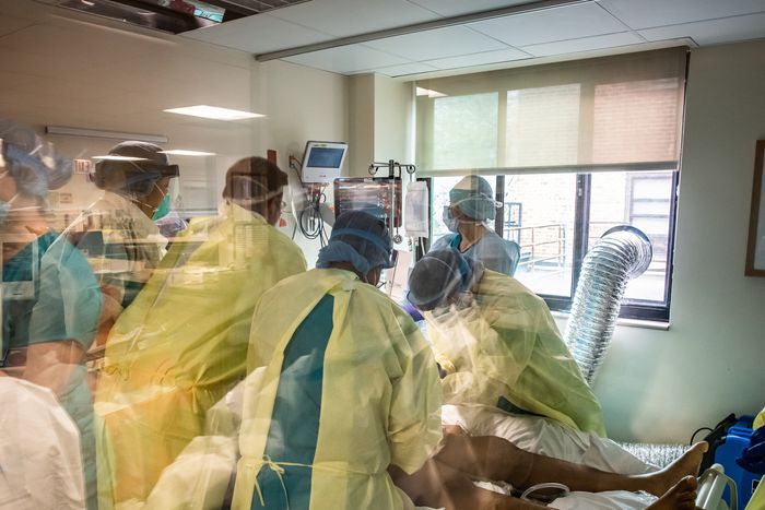 A Doctor Photographs Coronavirus Crisis in a NYC Hospital