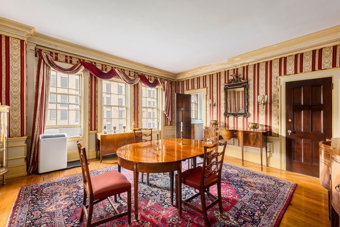 Truly Terrific: The Benenson duplex at 1 Lexington Ave